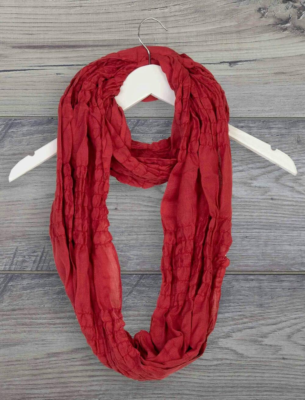 Female Country Rose Safe Harbour Woven Snood | Mid Red | EWM | EWM
