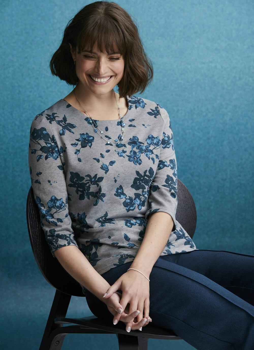 Honor Millburn Grey Marl Print Top with Coordinating Necklace | EWM | EWM