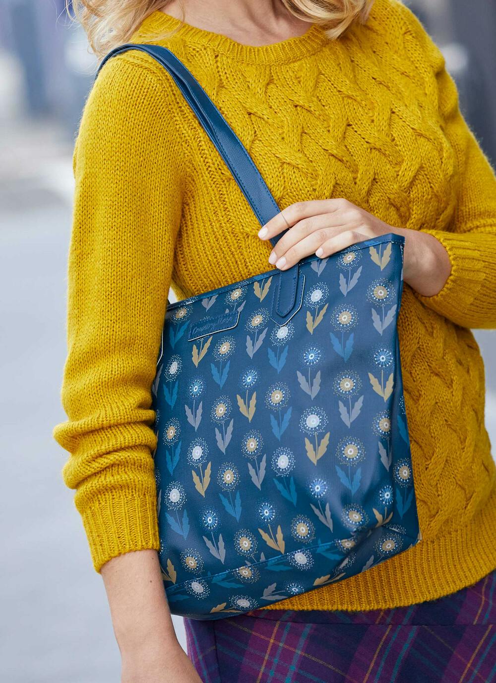 Female Country Rose Dandelion Tote Bag | Mid Navy Stewart Tartan | EWM ...